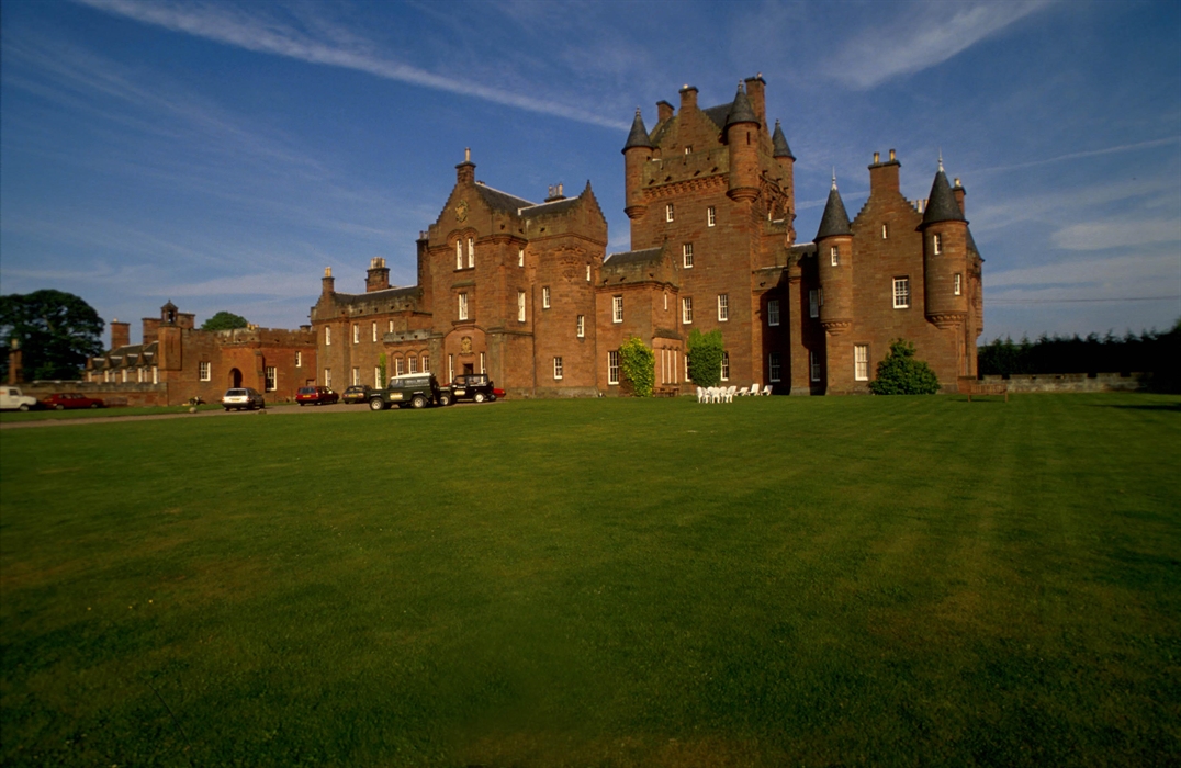 Ayton Visitor Guide - Accommodation, Things To Do & More | VisitScotland