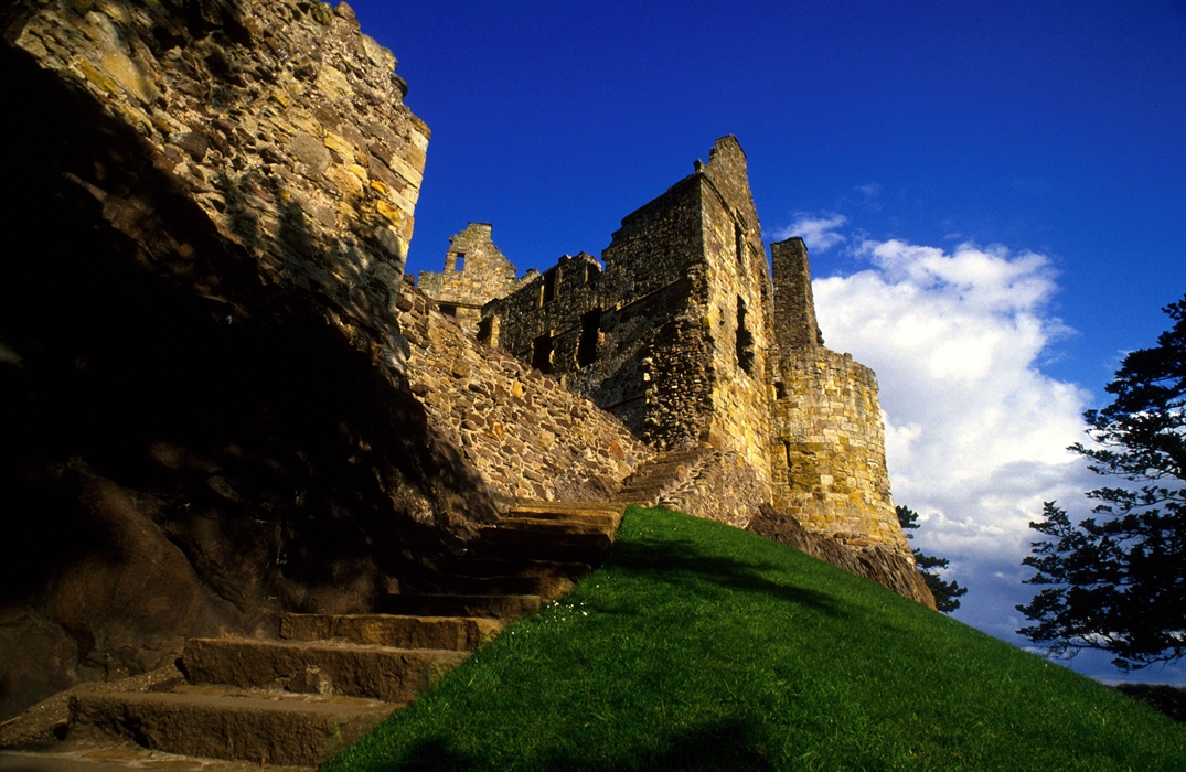 Dirleton Visitor Guide - Accommodation, Things To Do & More | VisitScotland