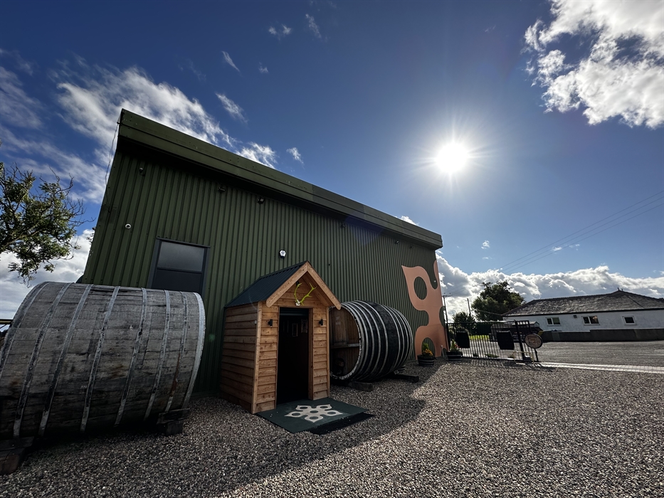 Angus Alchemy, By Carnoustie – Gin Distilleries | VisitScotland
