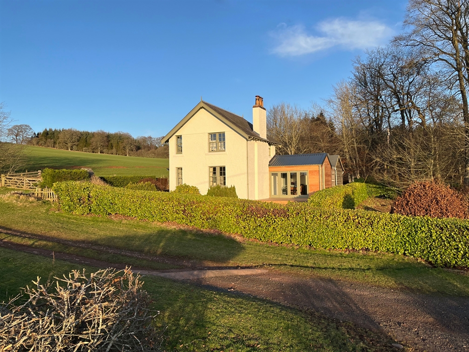 Hollybush Cottage, Earlston – Self Catering | VisitScotland