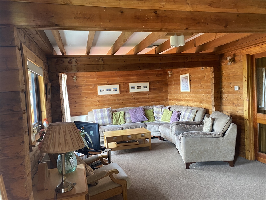 Barend Holiday Lodges - 20 Merrick, Dalbeattie – Lodge | VisitScotland