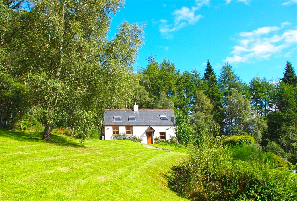 Fern Cottage, Beauly – Self Catering | VisitScotland