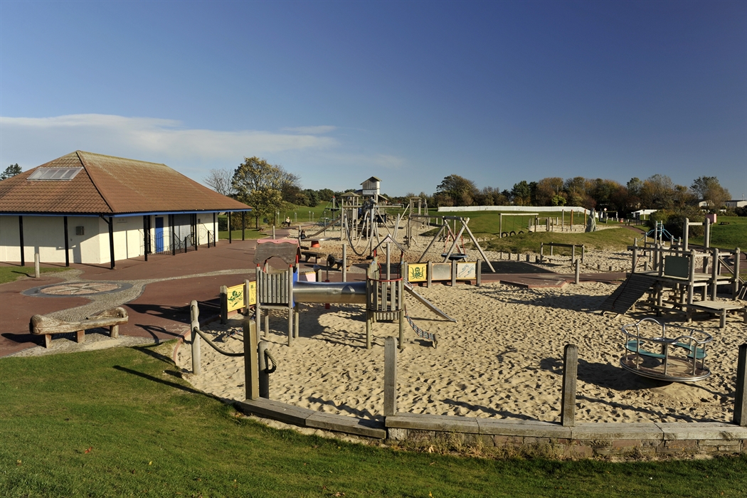 Monifieth Visitor Guide - Accommodation, Things To Do & More ...