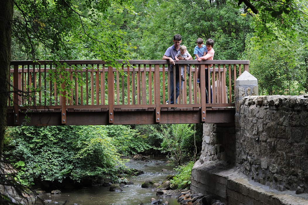 Whitburn Visitor Guide - Accommodation, Things To Do & More | VisitScotland